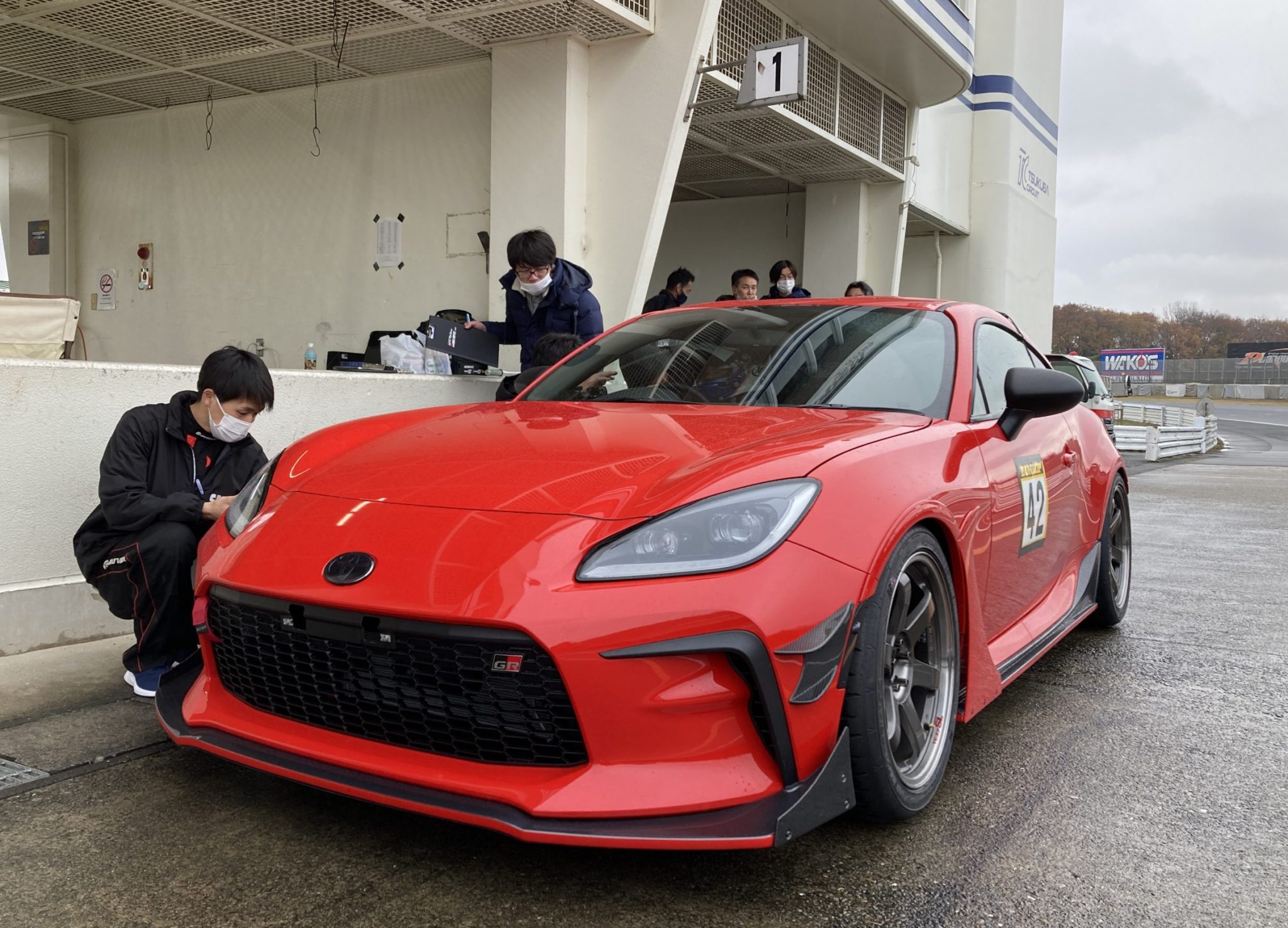 86/ZN8 放熱コーティング・オイルクーラー内蔵 ・オールアルミラジエーター | C72.JP